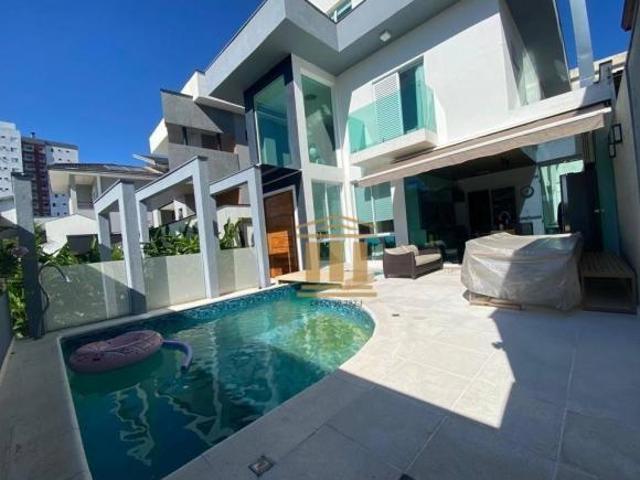 Sobrado em Urbanova, São José dos Campos/SP de 300m² 4 quartos à venda por R$ 2.700.000,00 ou para l