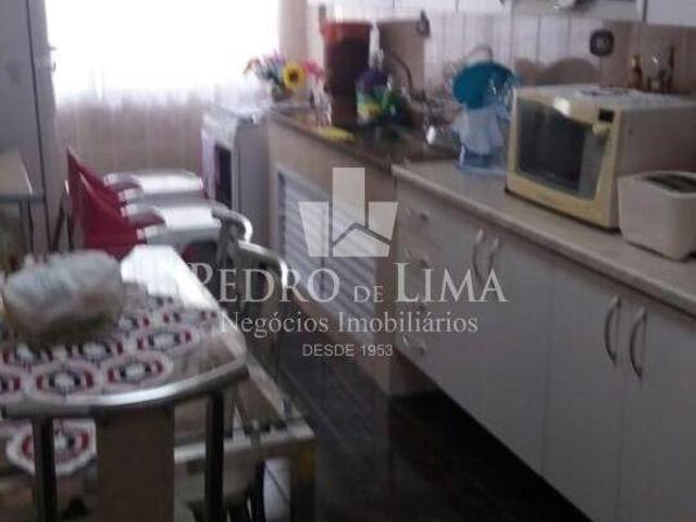 Sobrado em vila com 2 casas independentes no Tatuapé