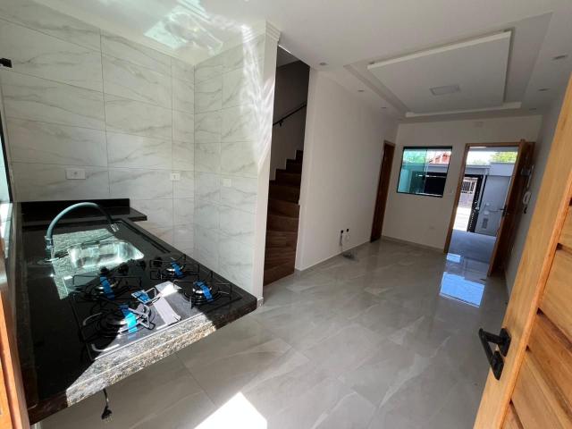 Sobrado em Vila Caiçara, Praia Grande/SP de 62m² 2 quartos à venda por R$ 419.000,00