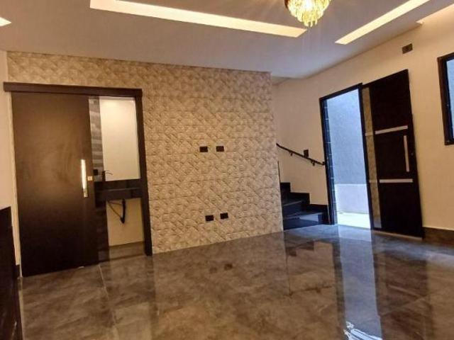 Sobrado em Vila Caiçara, Praia Grande/SP de 75m² 2 quartos à venda por R$ 650.000,00