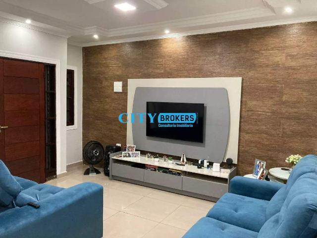 Sobrado em Vila Cecília, Mogi das Cruzes/SP de 225m² 3 quartos à venda por R$ 698.900,00