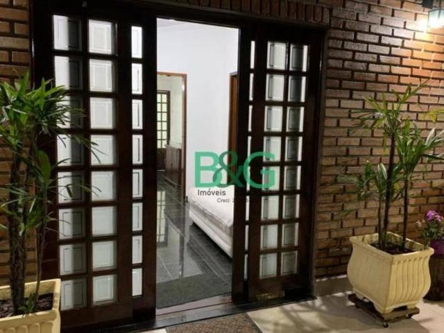 Sobrado em Vila Amorim, Suzano/SP de 275m² 3 quartos à venda por R$ 799.000,00