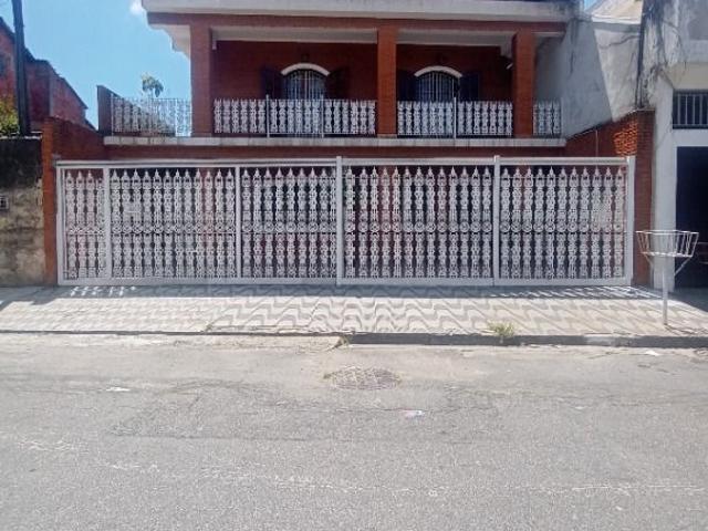 Sobrado em Vila Amorim, Suzano/SP de 283m² 4 quartos à venda por R$ 899.000,00
