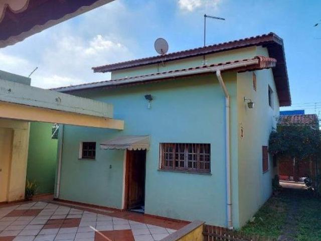 Sobrado em Vila Amorim, Suzano/SP de 208m² 3 quartos à venda por R$ 635.000,00