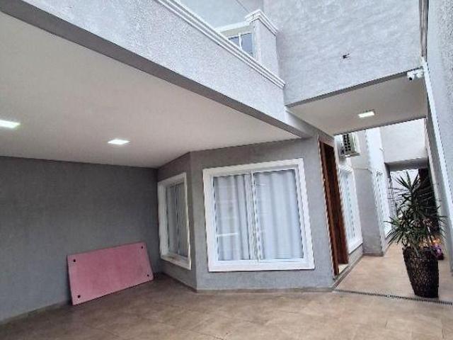 Sobrado em Vila Amorim, Suzano/SP de 220m² 3 quartos à venda por R$ 950.000,00