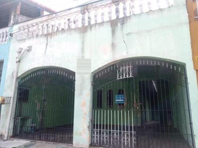 Sobrado em Vila Acoreana, Poá/SP de 197m² 3 quartos à venda por R$ 460.000,00