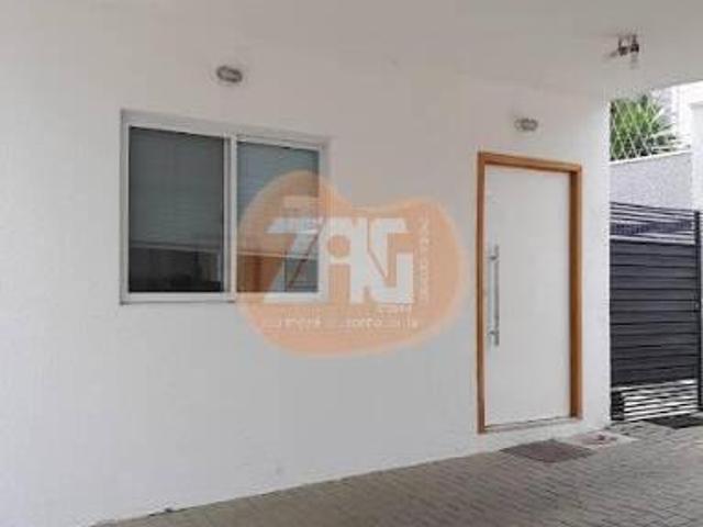 Sobrado em Vila Areao, Taubaté/SP de 121m² 3 quartos à venda por R$ 580.000,00 ou para locação R$ 3