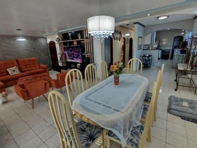 Sobrado em Vila Áurea, Poá/SP de 420m² 4 quartos à venda por R$ 1.400.000,00 ou para locação R$ 10.0