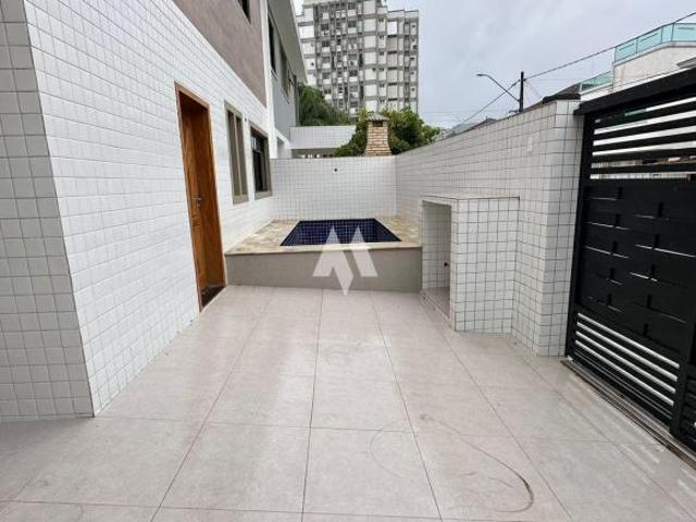 Sobrado em Vila Belmiro, Santos/SP de 180m² 3 quartos à venda por R$ 1.520.000,00