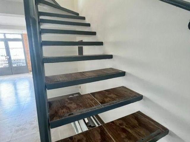 Sobrado em Vila Brás Cubas, Mogi das Cruzes/SP de 140m² 5 quartos à venda por R$ 850.000,00