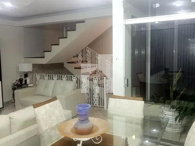 Sobrado em Vila Galvão, Jundiaí/SP de 267m² 3 quartos à venda por R$ 849.900,00