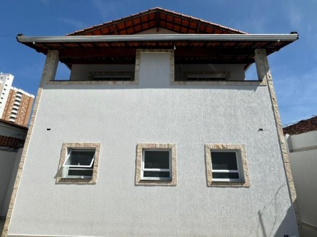 Sobrado em Vila Guilhermina, Praia Grande/SP de 65m² 2 quartos à venda por R$ 379.000,00