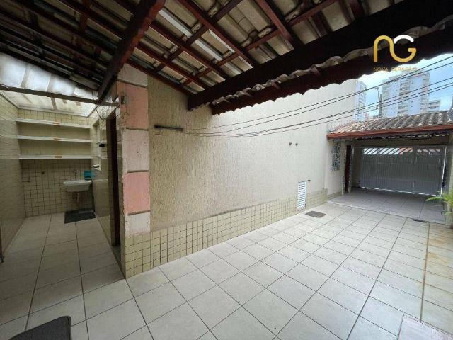 Sobrado em Vila Guilhermina, Praia Grande/SP de 87m² 2 quartos à venda por R$ 594.000,00
