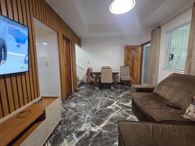 Sobrado em Vila Guilhermina, Praia Grande/SP de 93m² 3 quartos à venda por R$ 534.000,00