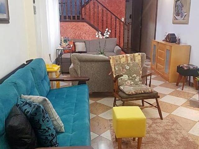 Sobrado em Vila Figueira, Suzano/SP de 176m² 3 quartos à venda por R$ 685.000,00