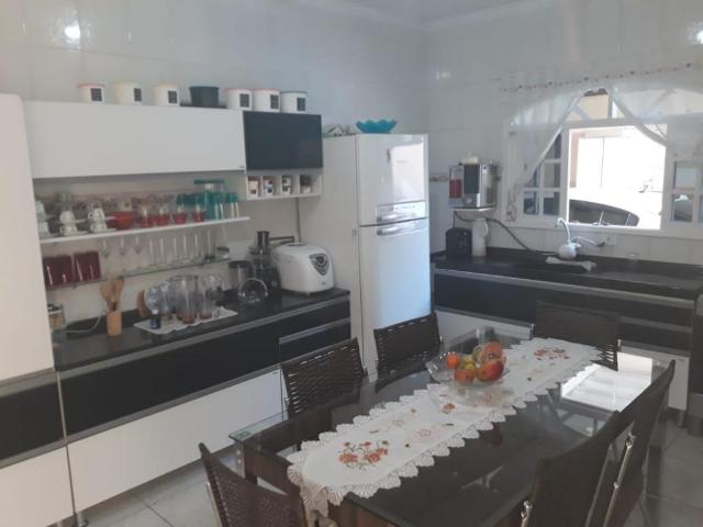 Sobrado em Vila Figueira, Suzano/SP de 249m² 3 quartos à venda por R$ 999.900,00