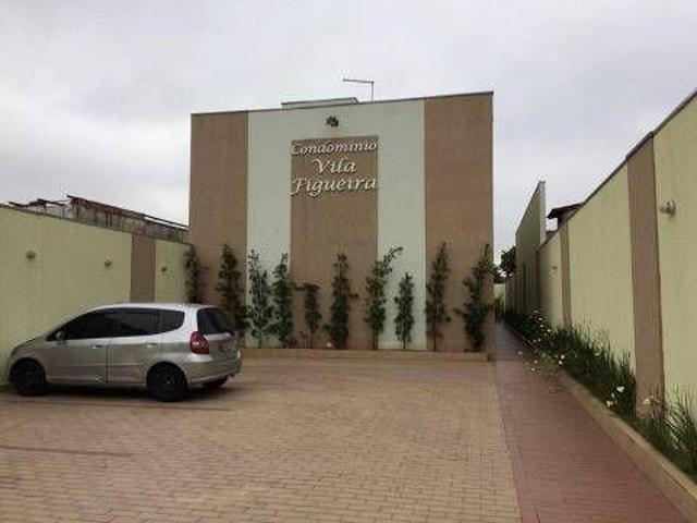 Sobrado em Vila Figueira, Suzano/SP de 71m² 2 quartos à venda por R$ 299.990,00
