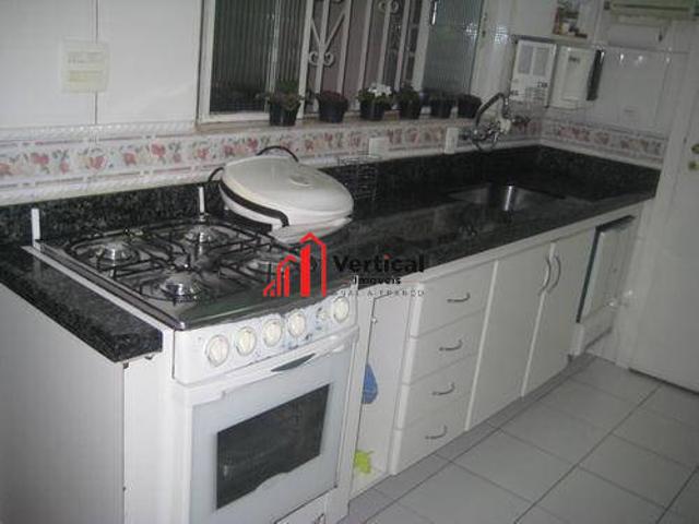 Sobrado em Vila Firmiano Pinto, São Paulo/SP de 205m² 3 quartos à venda por R$ 1.274.900,00