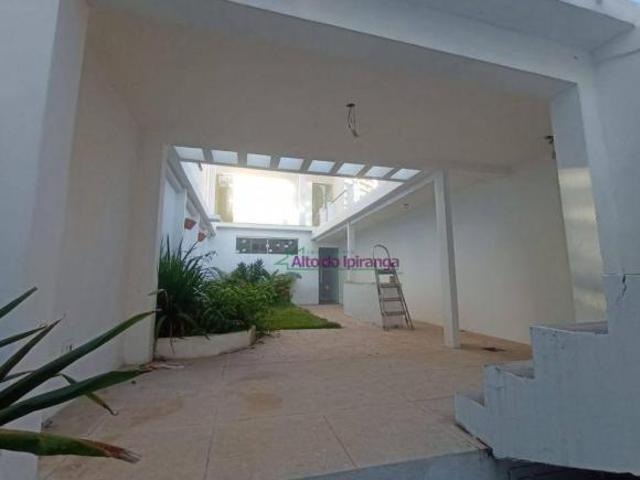 Sobrado em Vila Firmiano Pinto, São Paulo/SP de 240m² à venda por R$ 980.000,00