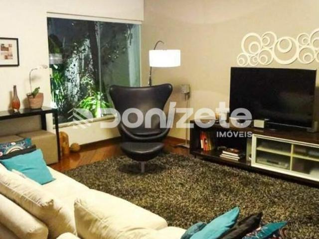 Sobrado em Vila Floresta próximo a avenida Portugal em Santo André – 3 suítes, 4 vagas, mobiliado, a