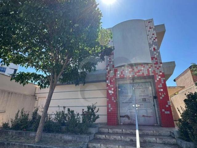Sobrado em Vila Ipiranga, Londrina/PR de 500m² à venda por R$ 3.800.000,00