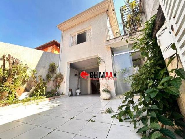 Sobrado à venda em Vila Ipojuca com 110m² construídos, 198m² de terreno, 3 dorm. e 3 vagas São Pau