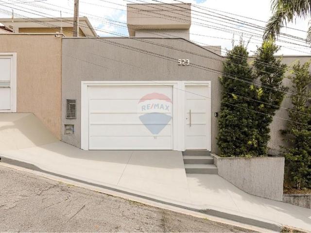 Sobrado em Vila Oliveira, Mogi das Cruzes/SP de 378m² 4 quartos à venda por R$ 1.289.000,00
