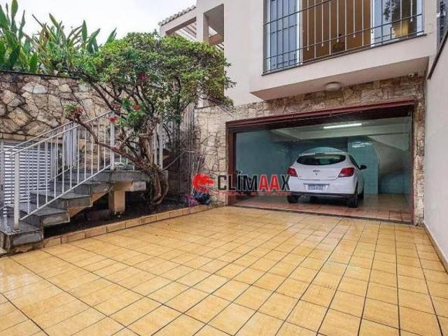 Sobrado em Vila Madalena com 186m², 3 dorm suíte e 144m² de terreno Zona Oeste SP