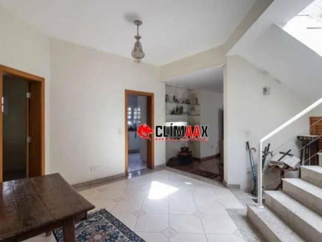 Sobrado em Vila Madalena com 344m², 3 dorm 4 vagas e 424m² de terreno Zona Oeste SP
