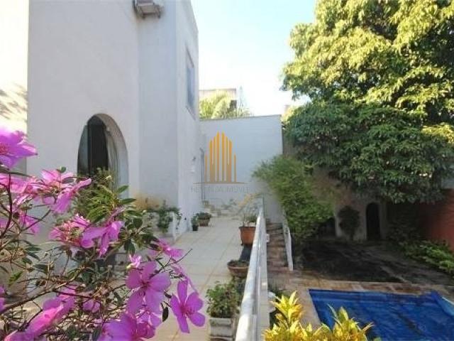Sobrado em Vila Madalena, São Paulo/SP de 280m² 3 quartos à venda por R$ 3.799.900,00