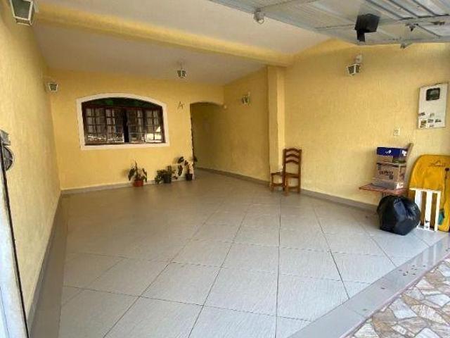 Sobrado em Vila Maria de Maggi, Suzano/SP de 210m² 3 quartos à venda por R$ 540.000,00