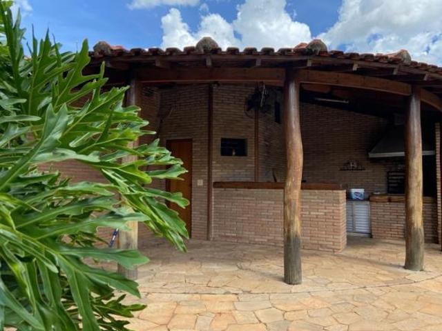 Sobrado em Vila Mendonça, Araçatuba/SP de 338m² 3 quartos à venda por R$ 1.000.000,00