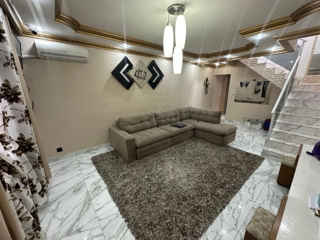 Sobrado em Vila Mirim, Praia Grande/SP de 246m² 4 quartos à venda por R$ 1.199.900,00