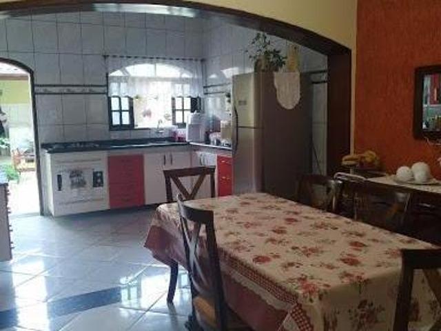 Sobrado em Vila Naly, Caçapava/SP de 172m² 3 quartos à venda por R$ 456.000,00