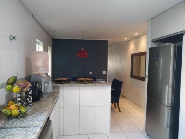Sobrado em Vila São Francisco, Cotia/SP de 147m² 3 quartos à venda por R$ 900.000,00
