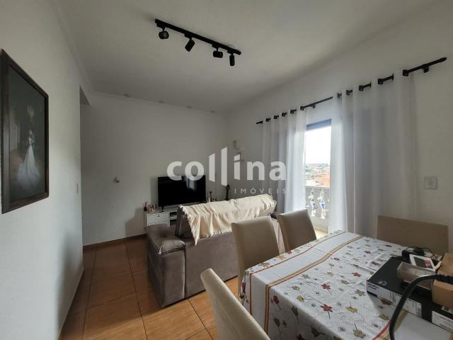 Sobrado em Vila Silviânia, Carapicuíba/SP de 150m² 20 quartos à venda por R$ 455.700,00