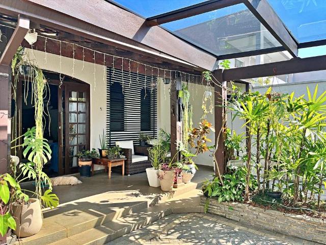 Sobrado em Vila Suissa, Mogi das Cruzes/SP de 260m² 4 quartos à venda por R$ 1.199.000,00