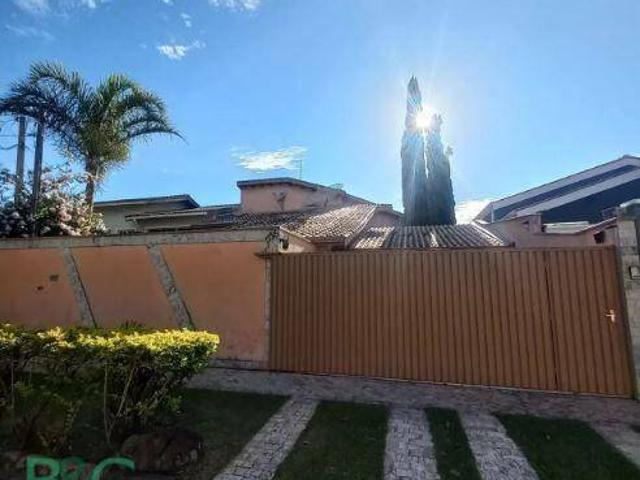Sobrado em Vila Petrópolis, Atibaia/SP de 208m² 3 quartos à venda por R$ 1.159.900,00