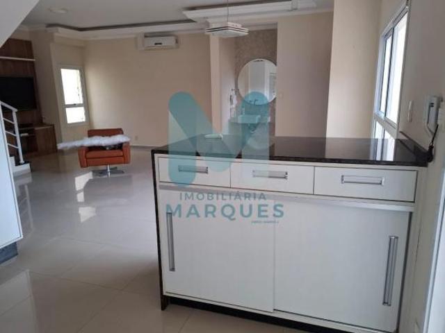 Sobrado em Vila Resende, Caçapava/SP de 300m² 3 quartos à venda por R$ 950.000,00