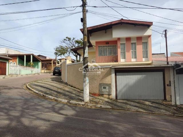 Sobrado em Vila Tavares, Campo Limpo Paulista/SP de 258m² 4 quartos à venda por R$ 899.000,00