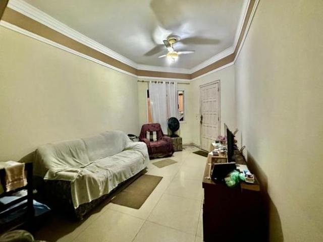 Sobrado em Vila Tupi, Praia Grande/SP de 80m² 2 quartos à venda por R$ 290.000,00