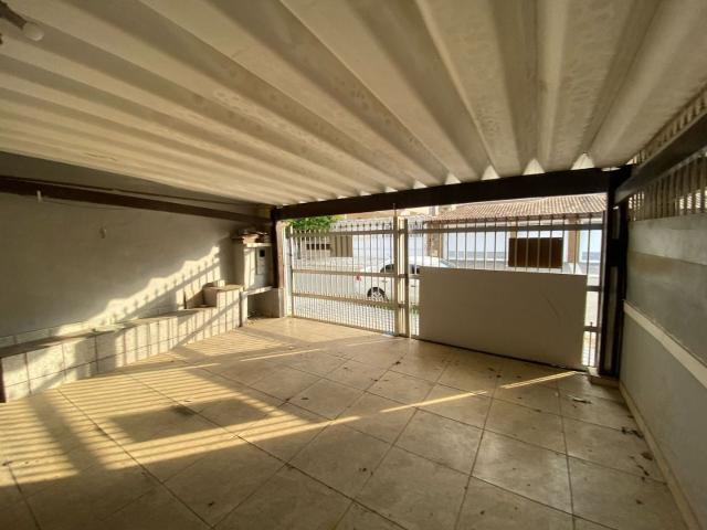 Sobrado em Vila Tupi, Praia Grande/SP de 108m² 2 quartos à venda por R$ 449.000,00