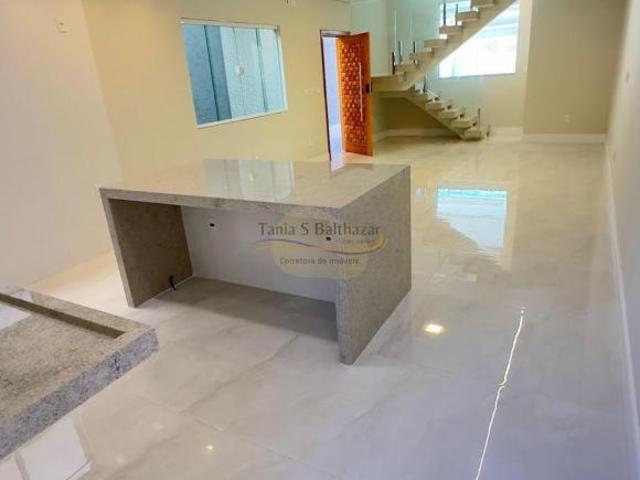 Sobrado em Vila Tupi, Praia Grande/SP de 151m² 3 quartos à venda por R$ 1.160.000,00