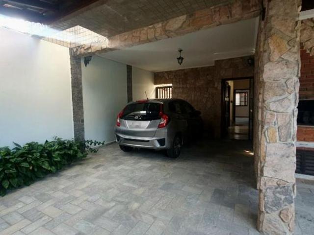 Sobrado em Vila Voturua, São Vicente/SP de 290m² 4 quartos à venda por R$ 900.000,00