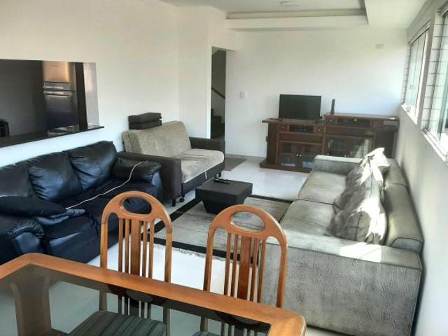 Sobrado em Vila Valença, São Vicente/SP de 262m² 5 quartos à venda por R$ 1.000.000,00