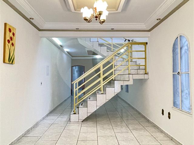 Sobrado em Vila Vianelo, Jundiaí/SP de 183m² 4 quartos à venda por R$ 679.900,00