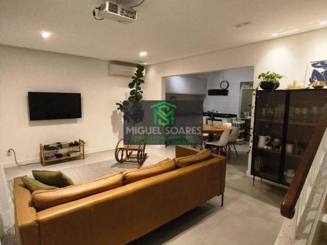 SOBRADO EM VILLAGIO NO CAMPO GRANDE
