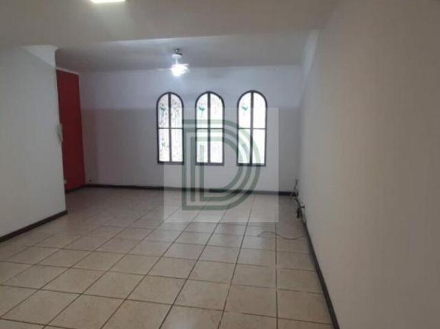SOBRADO EM ZONEAMENTO MISTO, MORADIA E COMERCIO BUTANTÃ