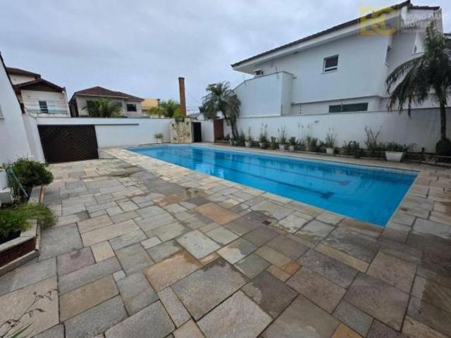 Sobrado em 2 Lotes com 5 dormitórios, 200m Do Mar à venda Jardim Imperador Peruíbe/SP