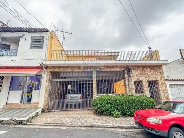 Sobrado Encantador em Jardim Avelino, SP Ótimo Preço!